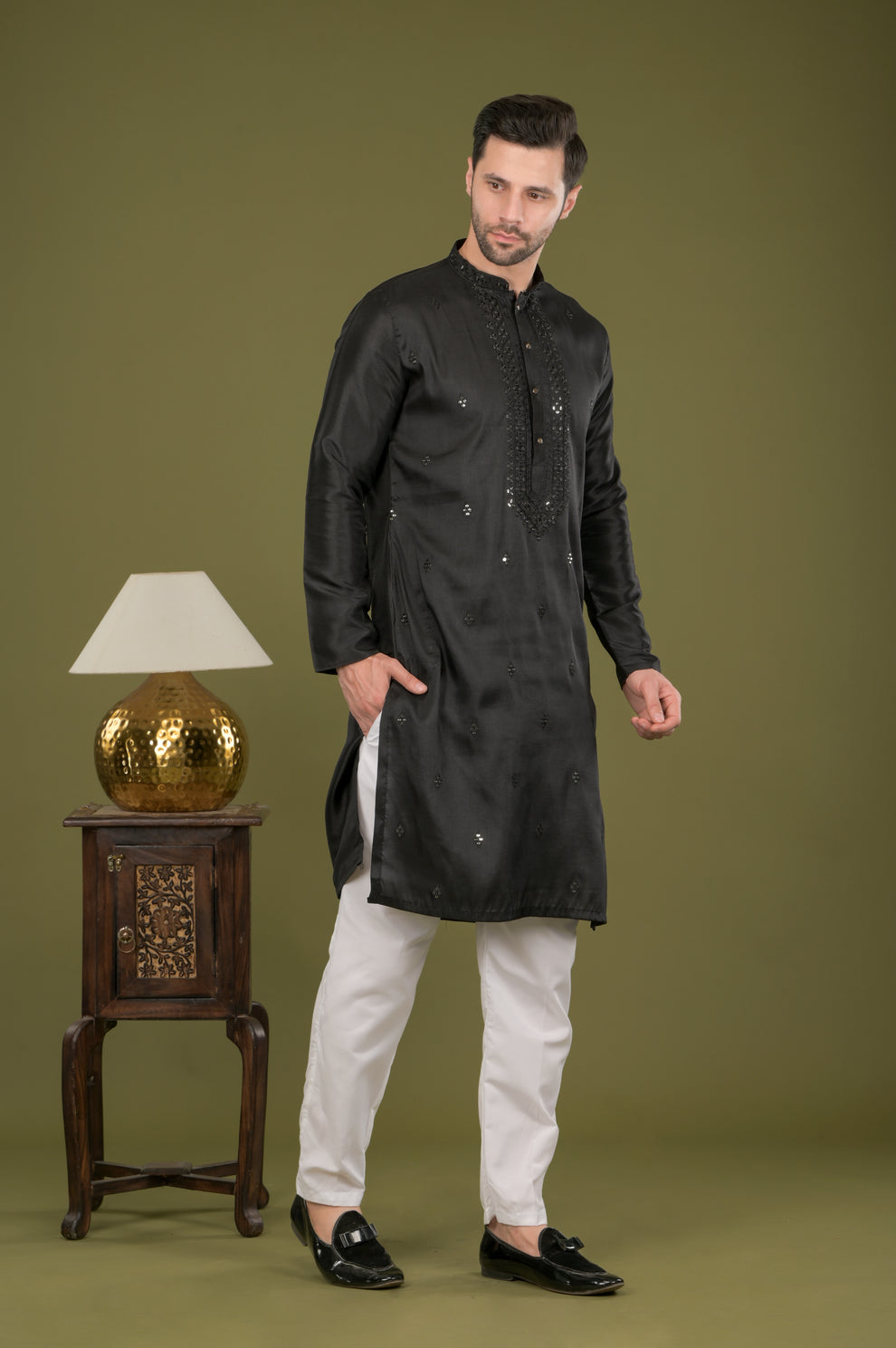 KANAK - Midnight Majesty Sequin Embroidered Kurta Set – Laavan Phere